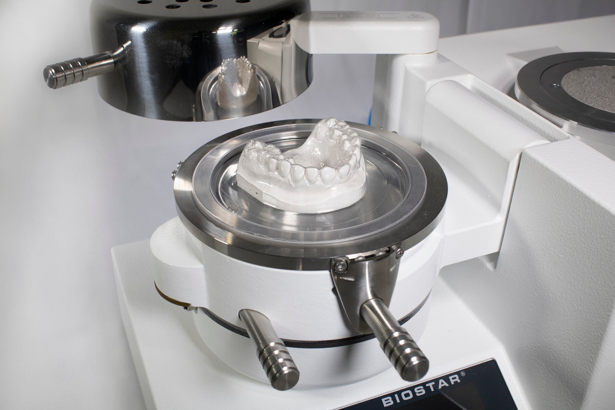 Termoformadora Biostar – Gama Alta Dental S.A.S